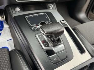 Melns Audi Q5 2017 Jonava, ar dzinēja tilpumu 2.00 L un nobraukumu 177 tūkst. km par 21499 €, foto 40 vietnē AUTOMOTO.COM.LV
