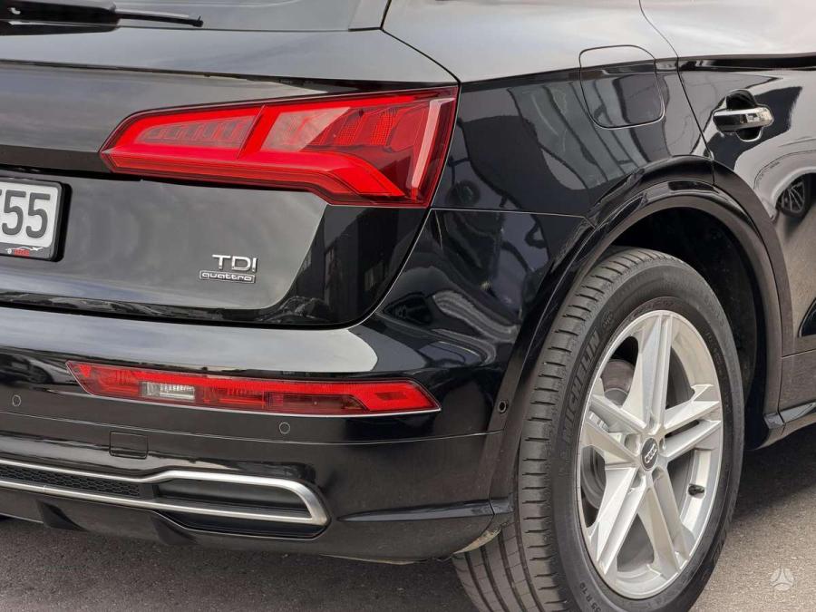 Black Audi Q5 2017 in Jonava, with an engine capacity of 1.97 L and mileage of 270 thousand km for 19990 €, photo 17 on AUTOMOTO.COM.LV