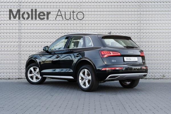 Black Audi Q5 2017 in Marupe, with an engine capacity of 2.00 L and mileage of 222 thousand km for 17950 €, photo 3 on AUTOMOTO.COM.LV