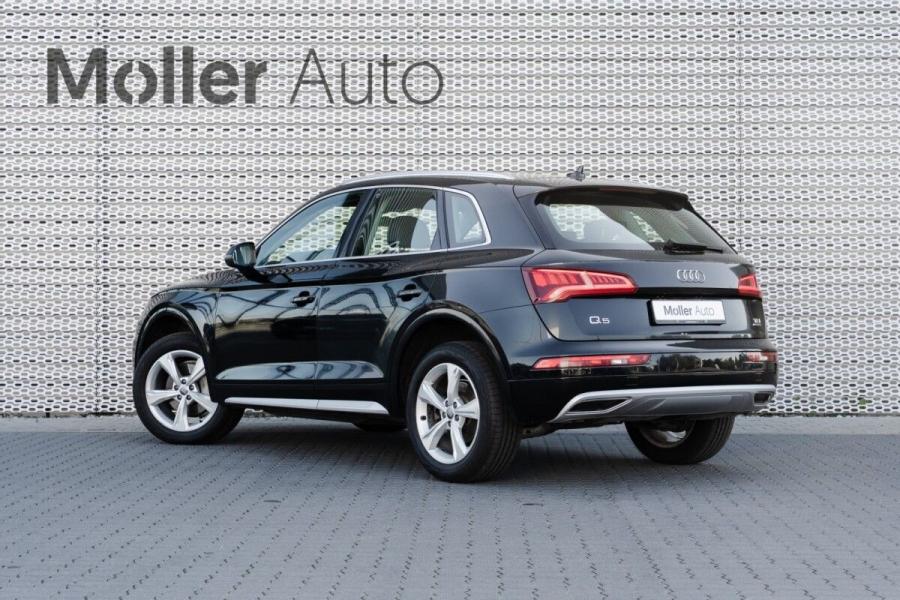 Black Audi Q5 2017 in Marupe, with an engine capacity of 2.00 L and mileage of 222 thousand km for 17950 €, photo 4 on AUTOMOTO.COM.LV