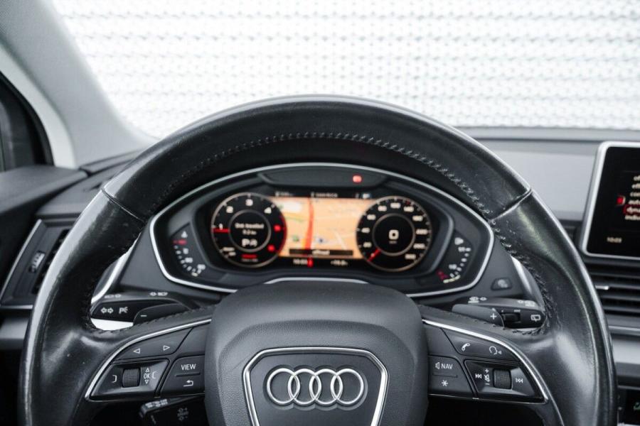 Black Audi Q5 2017 in Marupe, with an engine capacity of 2.00 L and mileage of 222 thousand km for 17950 €, photo 11 on AUTOMOTO.COM.LV