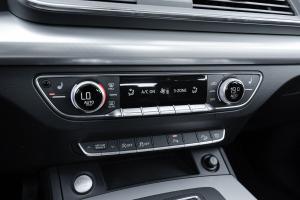 Black Audi Q5 2017 in Marupe, with an engine capacity of 2.00 L and mileage of 222 thousand km for 17950 €, photo 21 on AUTOMOTO.COM.LV