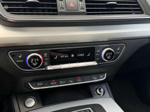 Melns Audi Q5 2017 Utena, ar dzinēja tilpumu 2.00 L un nobraukumu 237 tūkst. km par 22499 €, foto 21 vietnē AUTOMOTO.COM.LV