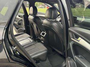 Black Audi Q5 2017 in Jonava, with an engine capacity of 2.00 L and mileage of 177 thousand km for 20999 €, photo 24 on AUTOMOTO.COM.LV