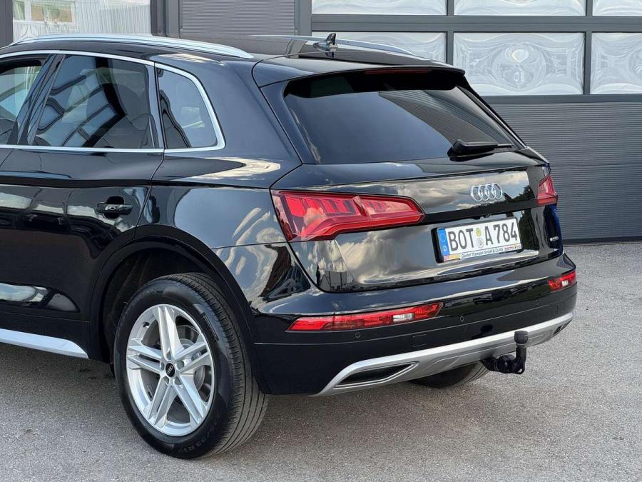Black Audi Q5 2017 in Jonava, with an engine capacity of 2.00 L and mileage of 270 thousand km for 19299 €, photo 10 on AUTOMOTO.COM.LV