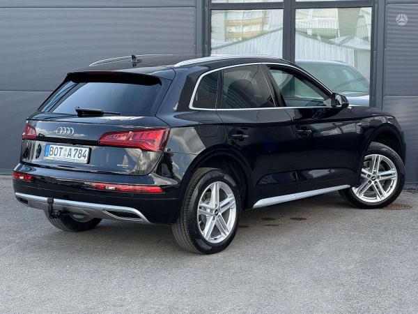 Audi Q5 2017 in Jonava on AUTOMOTO.COM.LV Black Audi Q5 2017 in Jonava, with an engine capacity of 2.00 L and mileage of 270 thousand km for 19299 €, photo 11 on AUTOMOTO.COM.LV