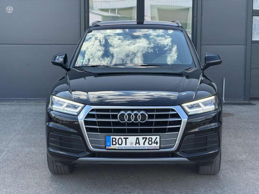 Black Audi Q5 2017 in Jonava, with an engine capacity of 2.00 L and mileage of 270 thousand km for 19299 €, photo 19 on AUTOMOTO.COM.LV