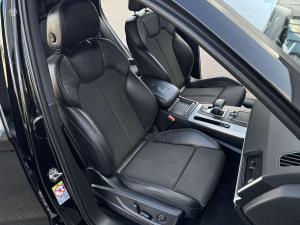 Black Audi Q5 2017 in Jonava, with an engine capacity of 2.00 L and mileage of 270 thousand km for 19299 €, photo 32 on AUTOMOTO.COM.LV