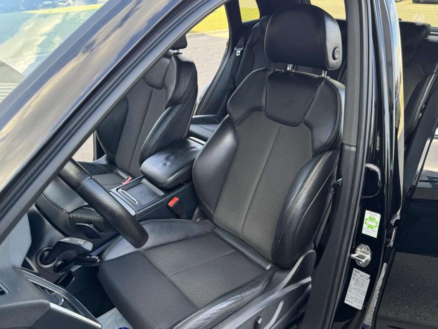 Black Audi Q5 2017 in Jonava, with an engine capacity of 2.00 L and mileage of 270 thousand km for 19299 €, photo 39 on AUTOMOTO.COM.LV