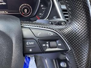 Black Audi Q5 2017 in Jonava, with an engine capacity of 2.00 L and mileage of 270 thousand km for 19299 €, photo 43 on AUTOMOTO.COM.LV