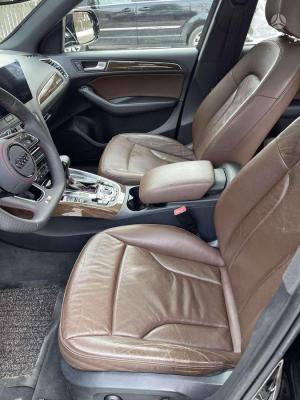 Black Audi Q5 2017 in Klaipeda, with an engine capacity of 1.98 L and mileage of 132 thousand km for 17000 €, photo 15 on AUTOMOTO.COM.LV
