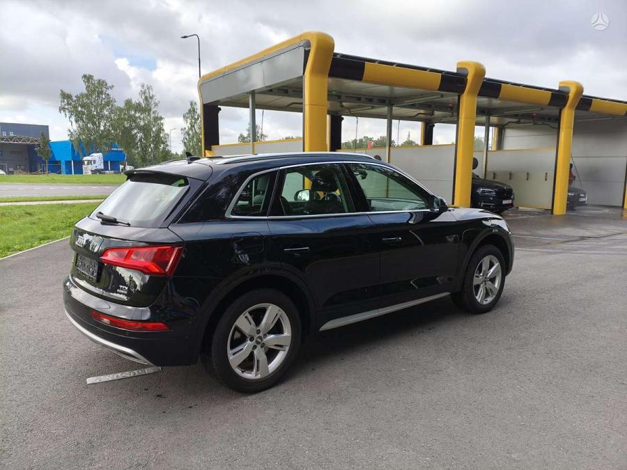 Melns Audi Q5 2017 Kauņa, ar dzinēja tilpumu 1.97 L un nobraukumu 199 tūkst. km par 19000 €, foto 6 vietnē AUTOMOTO.COM.LV