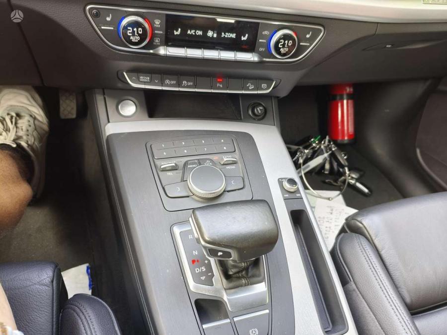 Melns Audi Q5 2017 Kauņa, ar dzinēja tilpumu 1.97 L un nobraukumu 199 tūkst. km par 19000 €, foto 18 vietnē AUTOMOTO.COM.LV