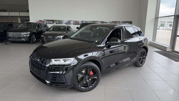 Black Audi Q5 2017 in Marijampole, with an engine capacity of 1.97 L and mileage of 217 thousand km for 20499 €, photo 1 on AUTOMOTO.COM.LV