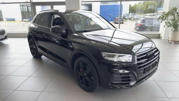 Black Audi Q5 2017 in Marijampole, with an engine capacity of 1.97 L and mileage of 217 thousand km for 20499 €, photo 8 on AUTOMOTO.COM.LV