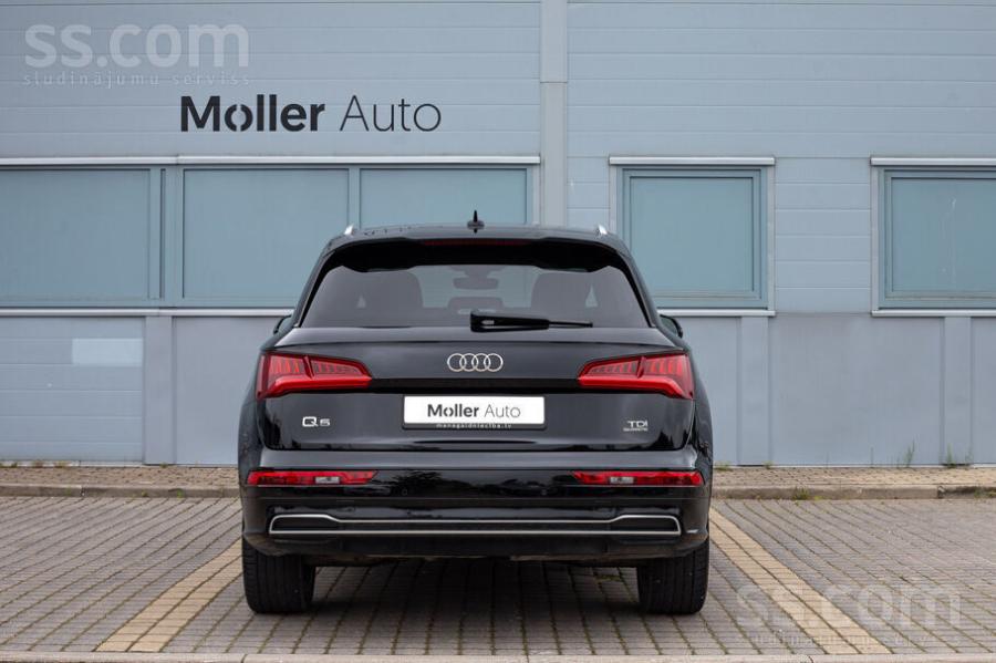 Black Audi Q5 2018 in Ventspils, with an engine capacity of 2.00 L and mileage of 317 thousand km for 18850 €, photo 4 on AUTOMOTO.COM.LV