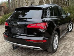 Black Audi Q5 2018 in Prienai, with an engine capacity of 2.00 L and mileage of 217 thousand km for 18950 €, photo 12 on AUTOMOTO.COM.LV