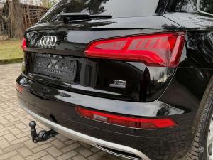 Black Audi Q5 2018 in Prienai, with an engine capacity of 2.00 L and mileage of 217 thousand km for 18950 €, photo 13 on AUTOMOTO.COM.LV