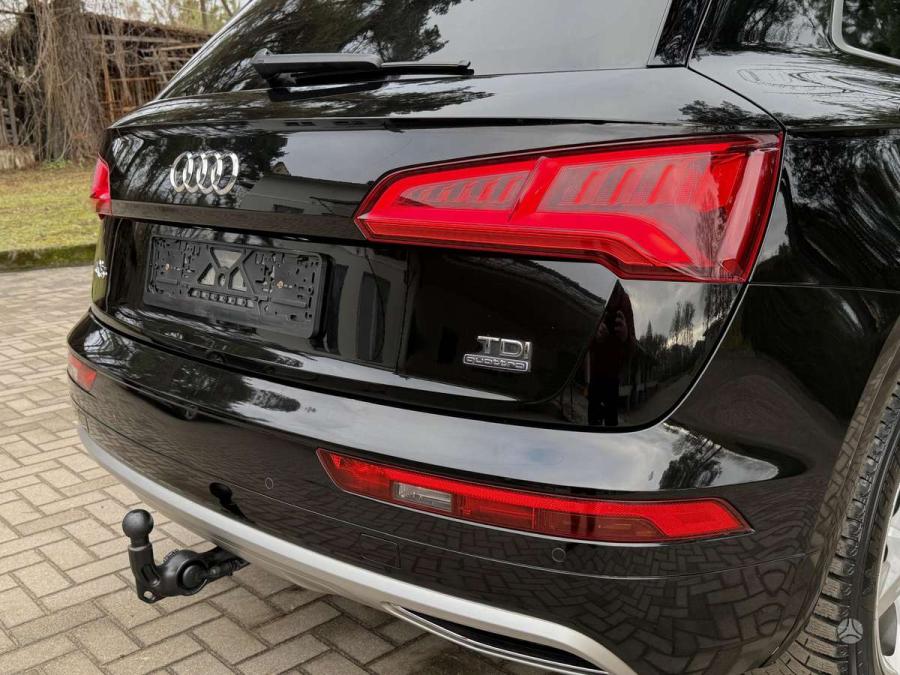 Black Audi Q5 2018 in Prienai, with an engine capacity of 2.00 L and mileage of 217 thousand km for 18950 €, photo 13 on AUTOMOTO.COM.LV
