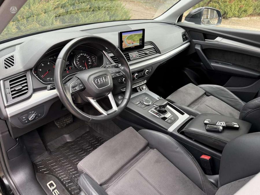 Black Audi Q5 2018 in Prienai, with an engine capacity of 2.00 L and mileage of 217 thousand km for 18950 €, photo 17 on AUTOMOTO.COM.LV