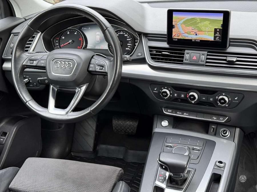 Black Audi Q5 2018 in Prienai, with an engine capacity of 2.00 L and mileage of 217 thousand km for 18950 €, photo 20 on AUTOMOTO.COM.LV