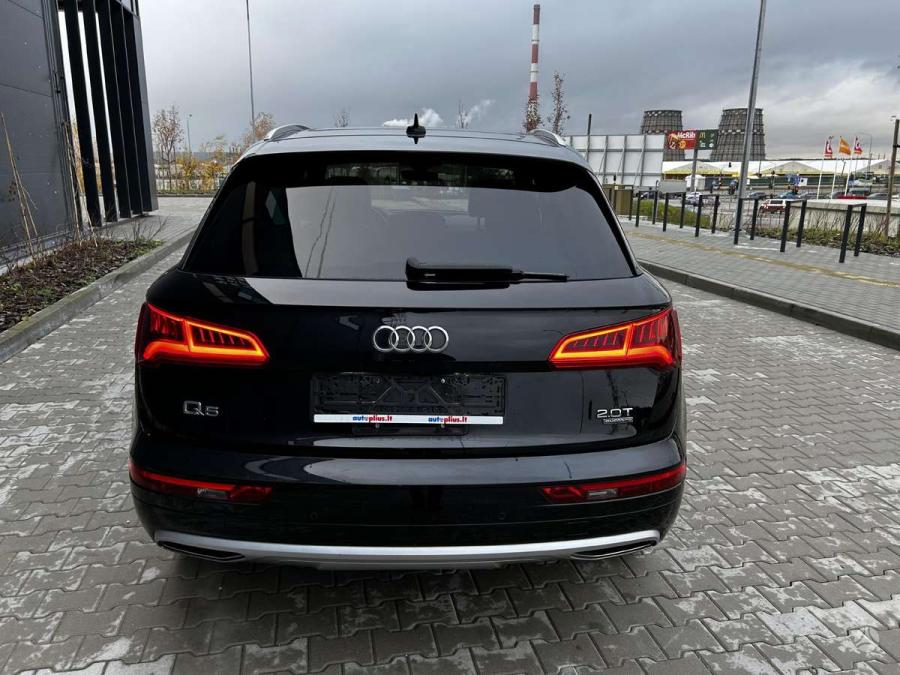 Melns Audi Q5 2018 Viļņa, ar dzinēja tilpumu 1.98 L un nobraukumu 238 tūkst. km par 16999 €, foto 4 vietnē AUTOMOTO.COM.LV