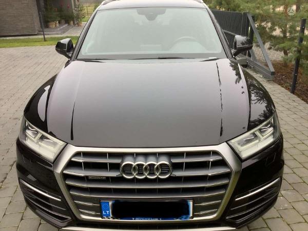 Black Audi Q5 2018 in Kaunas, with an engine capacity of 2.00 L and mileage of 233 thousand km for 26000 €, photo 3 on AUTOMOTO.COM.LV