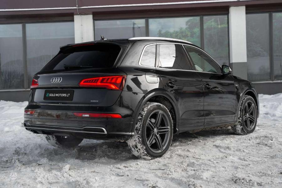 Black Audi Q5 2018 in Vilnius, with an engine capacity of 2.97 L and mileage of 200 thousand km for 24999 €, photo 6 on AUTOMOTO.COM.LV