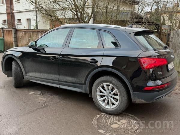Black Audi Q5 2018 in Riga, with an engine capacity of 2.00 L and mileage of 114 thousand km for 23000 €, photo 2 on AUTOMOTO.COM.LV