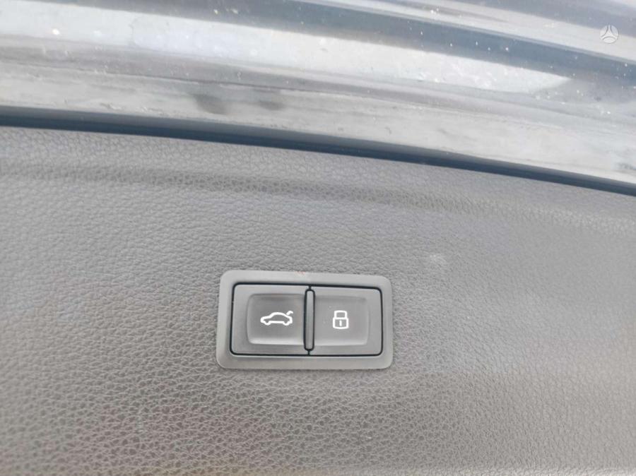 Черный Ауди Ку 5 2018 в Вильнюс, объемом двигателя 1.98 л и пробегом 101 тыс. км за 23300 €, фото 10 на AUTOMOTO.COM.LV