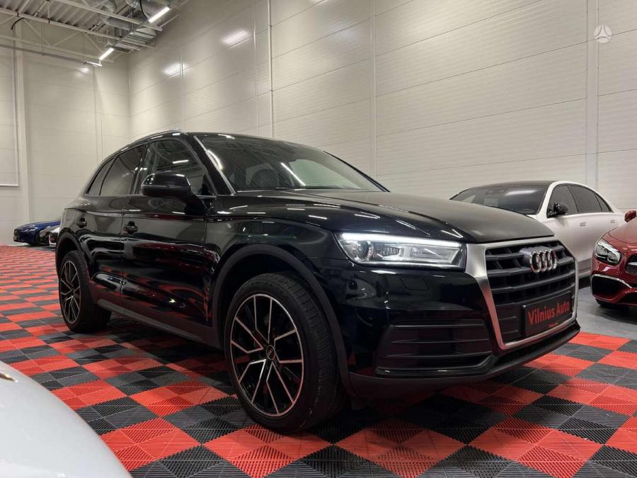 Black Audi Q5 2018 in Vilnius, with an engine capacity of 1.97 L and mileage of 191 thousand km for 20990 €, photo 3 on AUTOMOTO.COM.LV