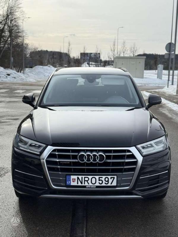 Black Audi Q5 2018 in Vilnius, with an engine capacity of 2.00 L and mileage of 280 thousand km for 17900 €, photo 3 on AUTOMOTO.COM.LV