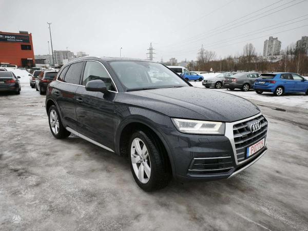 Black Audi Q5 2018 in Vilnius, with an engine capacity of 1.98 L and mileage of 101 thousand km for 22900 €, photo 3 on AUTOMOTO.COM.LV