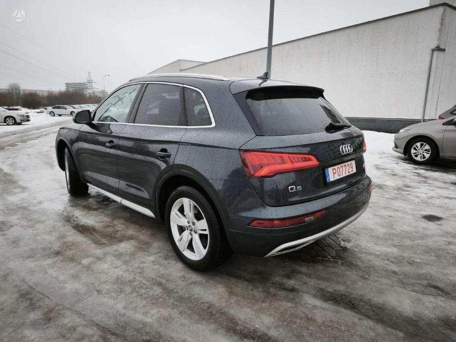 Melns Audi Q5 2018 Viļņa, ar dzinēja tilpumu 1.98 L un nobraukumu 101 tūkst. km par 22900 €, foto 7 vietnē AUTOMOTO.COM.LV