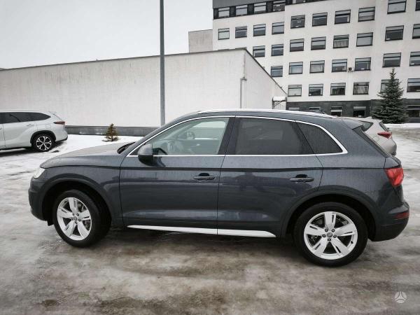 Black Audi Q5 2018 in Vilnius, with an engine capacity of 1.98 L and mileage of 101 thousand km for 22900 €, photo 8 on AUTOMOTO.COM.LV