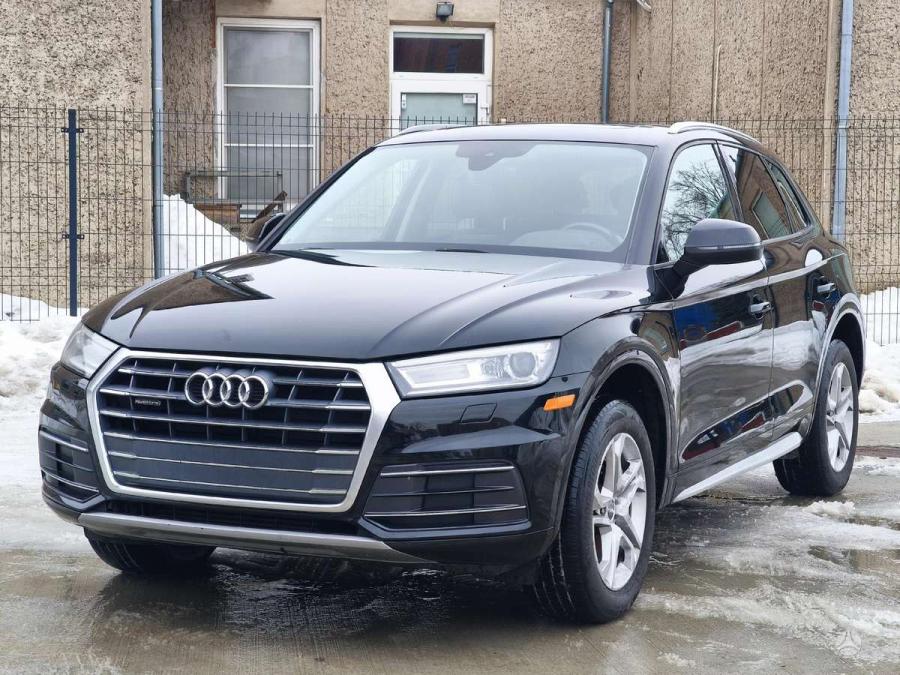 Black Audi Q5 2018 in Klaipeda, with an engine capacity of 2.00 L and mileage of 144 thousand km for 15200 €, photo 2 on AUTOMOTO.COM.LV