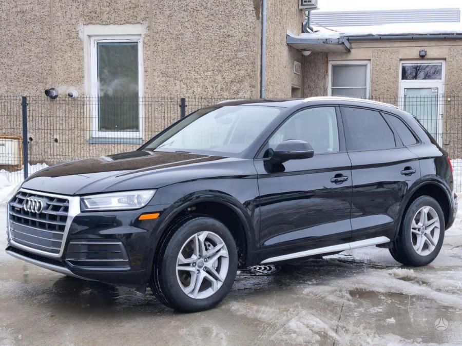 Black Audi Q5 2018 in Klaipeda, with an engine capacity of 2.00 L and mileage of 144 thousand km for 15200 €, photo 4 on AUTOMOTO.COM.LV