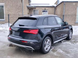 Black Audi Q5 2018 in Klaipeda, with an engine capacity of 2.00 L and mileage of 144 thousand km for 15200 €, photo 6 on AUTOMOTO.COM.LV