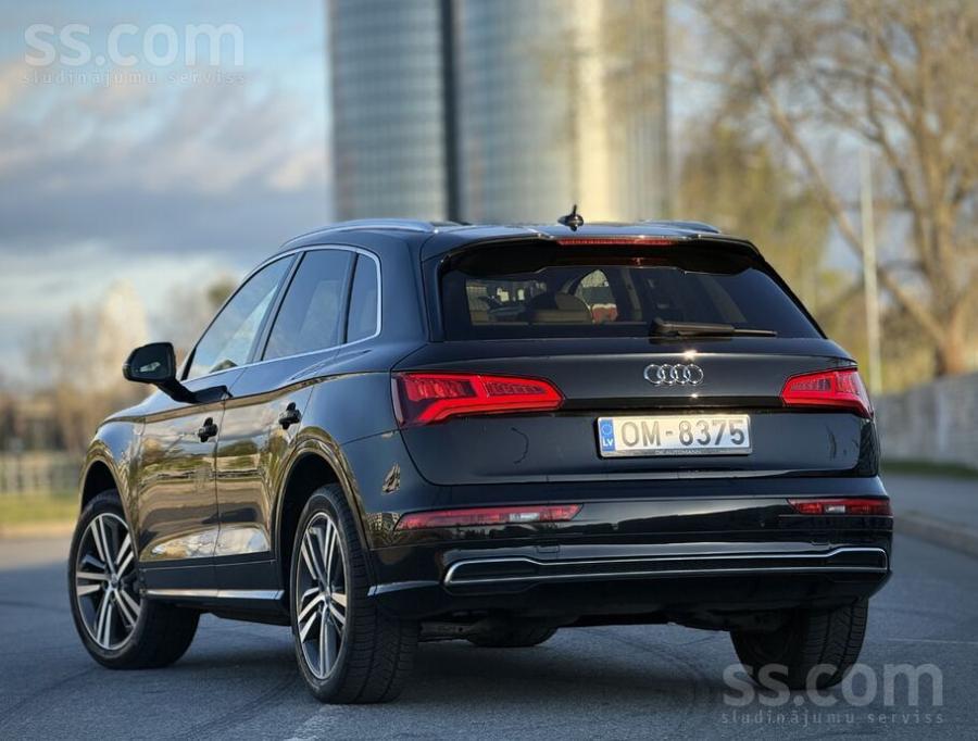 Melns Audi Q5 2018 Rīga, ar dzinēja tilpumu 2.00 L un nobraukumu 199 tūkst. km par 19900 €, foto 5 vietnē AUTOMOTO.COM.LV