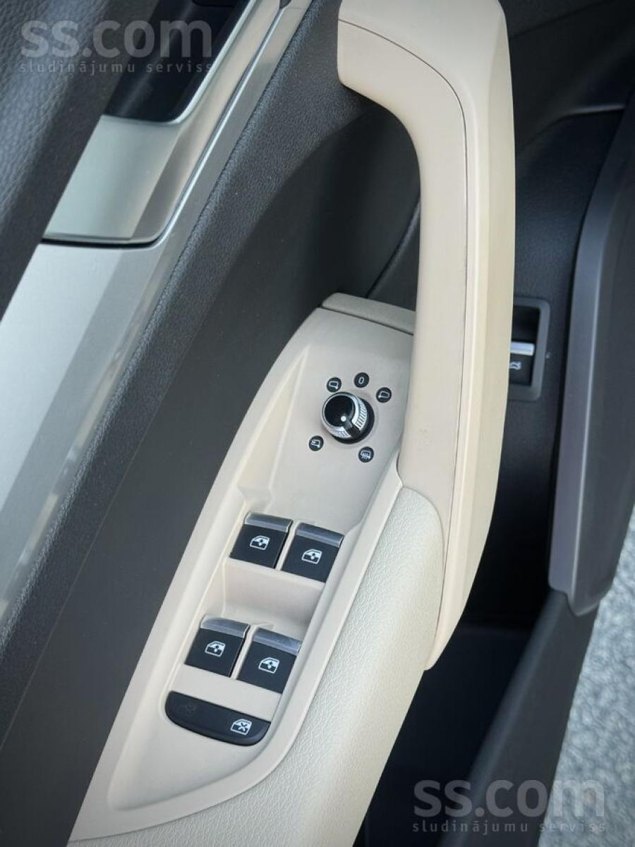 Melns Audi Q5 2018 Rīga, ar dzinēja tilpumu 2.00 L un nobraukumu 199 tūkst. km par 19900 €, foto 26 vietnē AUTOMOTO.COM.LV