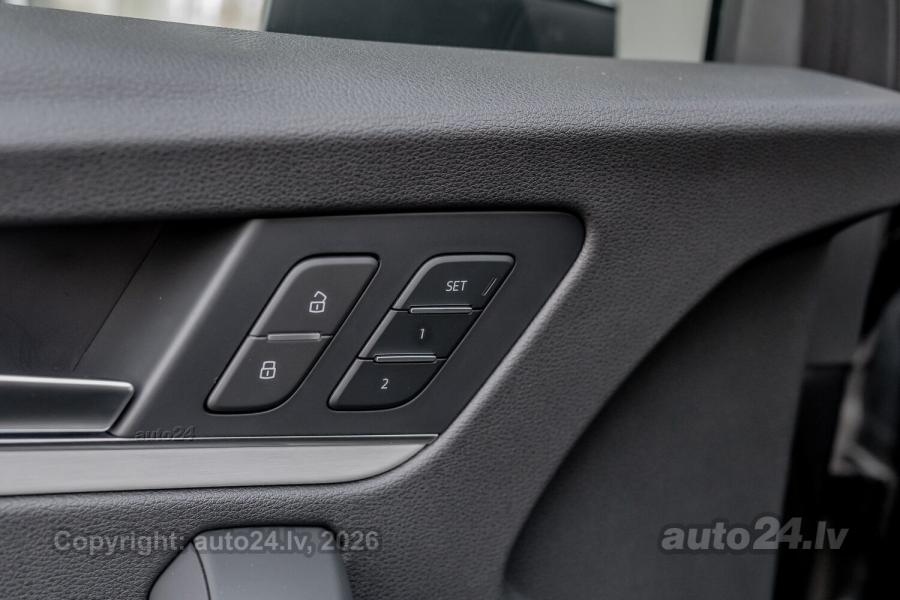 Black Audi Q5 2018 in Parnu, with an engine capacity of 3.00 L and mileage of 143 thousand km for 29500 €, photo 26 on AUTOMOTO.COM.LV