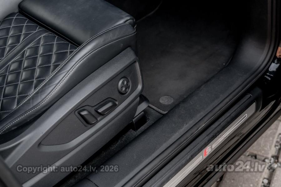 Black Audi Q5 2018 in Parnu, with an engine capacity of 3.00 L and mileage of 143 thousand km for 29500 €, photo 28 on AUTOMOTO.COM.LV