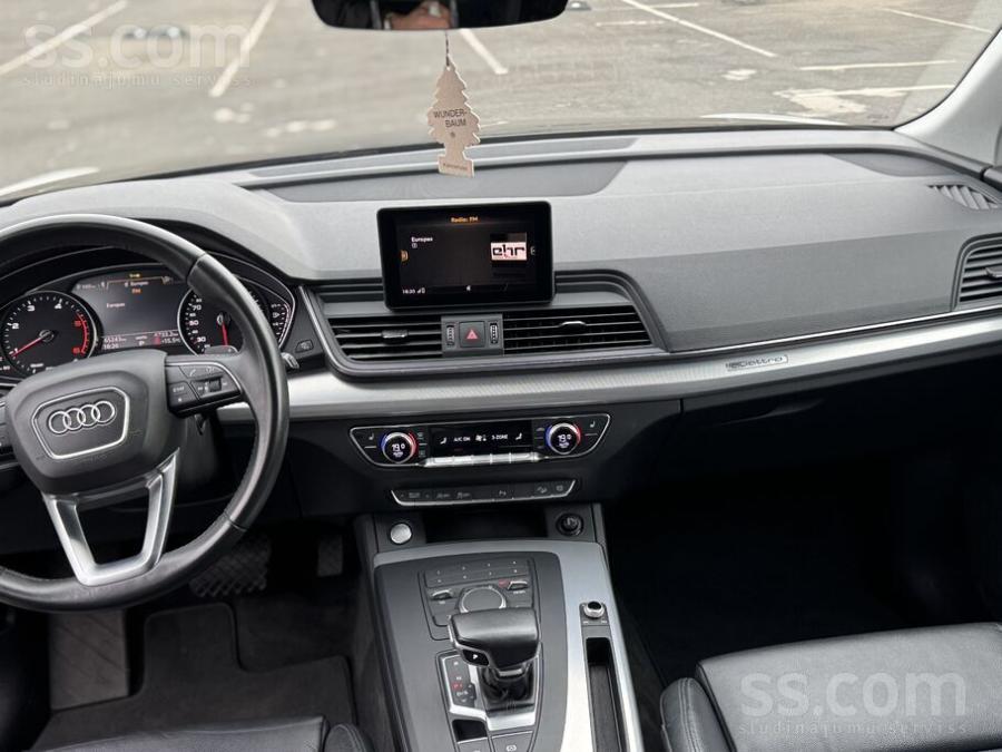 Black Audi Q5 2018 in Riga, with an engine capacity of 2.00 L and mileage of 65 thousand km for 24900 €, photo 9 on AUTOMOTO.COM.LV