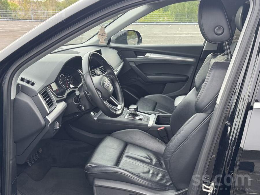 Black Audi Q5 2018 in Riga, with an engine capacity of 2.00 L and mileage of 65 thousand km for 24900 €, photo 11 on AUTOMOTO.COM.LV