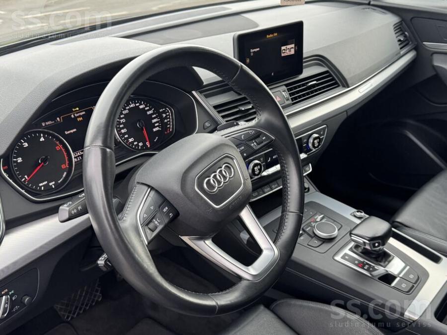 Black Audi Q5 2018 in Riga, with an engine capacity of 2.00 L and mileage of 65 thousand km for 24900 €, photo 12 on AUTOMOTO.COM.LV