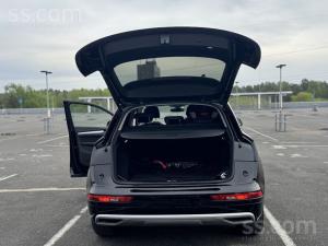 Black Audi Q5 2018 in Riga, with an engine capacity of 2.00 L and mileage of 65 thousand km for 24900 €, photo 14 on AUTOMOTO.COM.LV