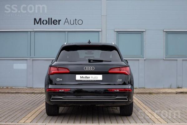 Black Audi Q5 2018 in Ventspils, with an engine capacity of 2.00 L and mileage of 316 thousand km for 16750 €, photo 4 on AUTOMOTO.COM.LV