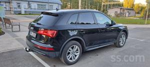 Melns Audi Q5 2018 Rīga, ar dzinēja tilpumu 2.00 L un nobraukumu 120 tūkst. km par 24250 €, foto 5 vietnē AUTOMOTO.COM.LV