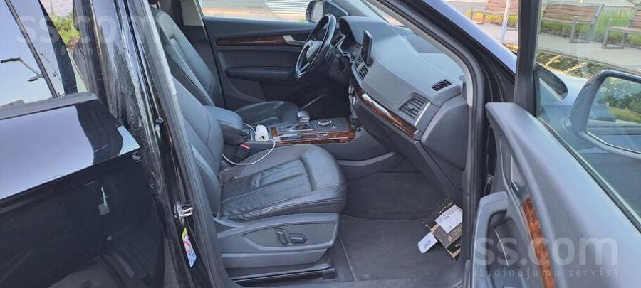 Melns Audi Q5 2018 Rīga, ar dzinēja tilpumu 2.00 L un nobraukumu 120 tūkst. km par 24250 €, foto 7 vietnē AUTOMOTO.COM.LV