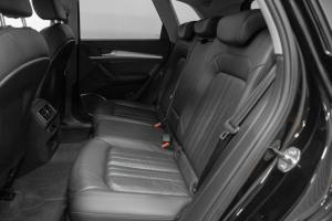 Black Audi Q5 2018 in Vilnius, with an engine capacity of 2.00 L and mileage of 191 thousand km for 21450 €, photo 9 on AUTOMOTO.COM.LV